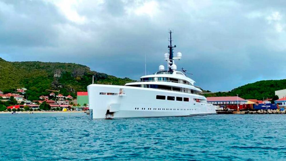 Así es el Vava II, el superyate de uno de los hombres más ricos de ...