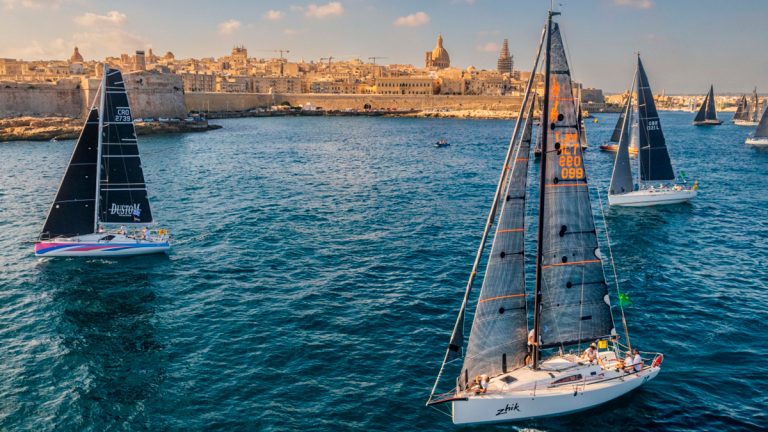 Todo a punto para la Rolex Middle Sea Race, la regata de los volcanes ...